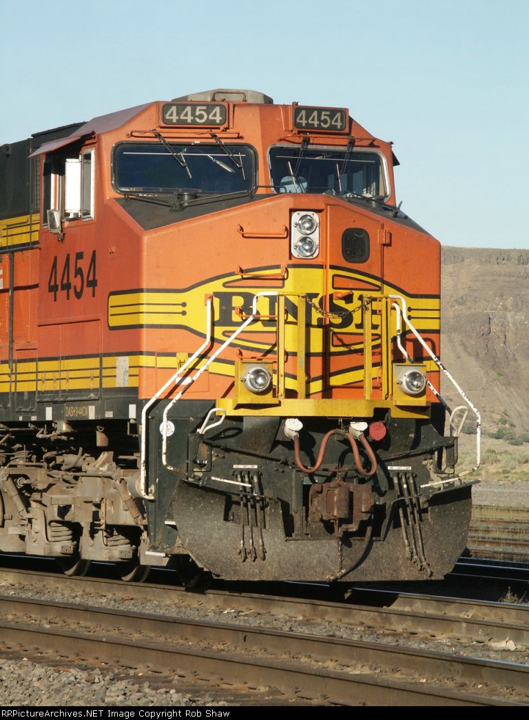 BNSF 4454